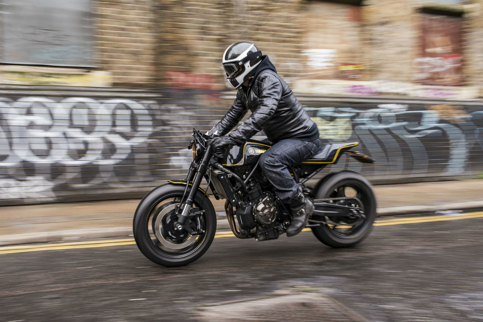 Custom kit turns XSR700 into scrambler or café racer | Visordown