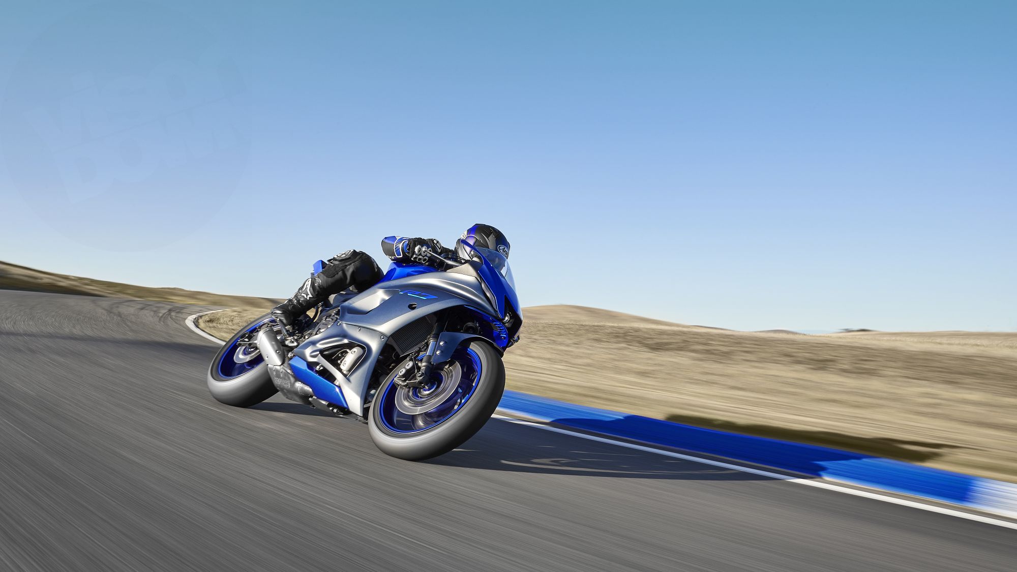 Yamaha R7 revealed | All the specs and features of the sports bike ...