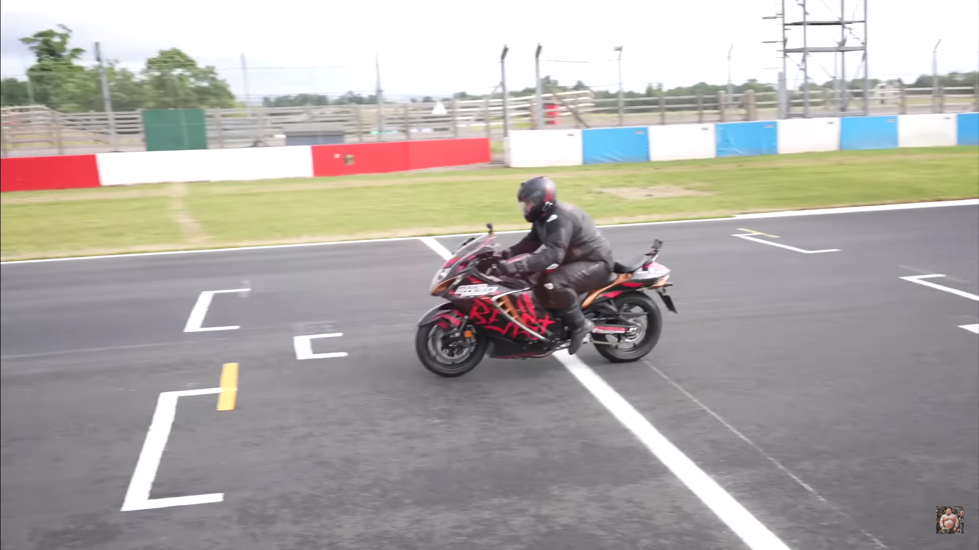 Strongman Eddie Hall makes trackday debut on Suzuki Hayabusa | Visordown