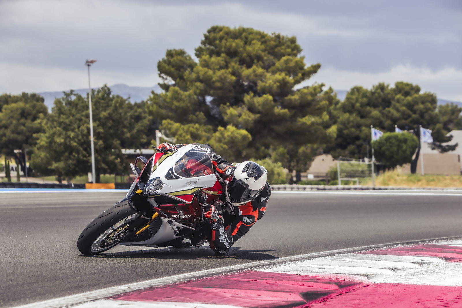 MCL 25 live action features, ticket prices, and travel information ...