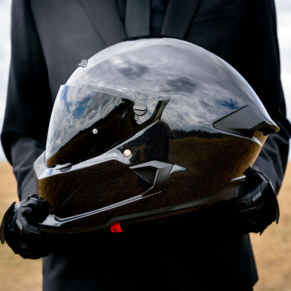 Ruroc reveals limited edition Chrome and Eclipse AT4.0 Carbon helmets ...