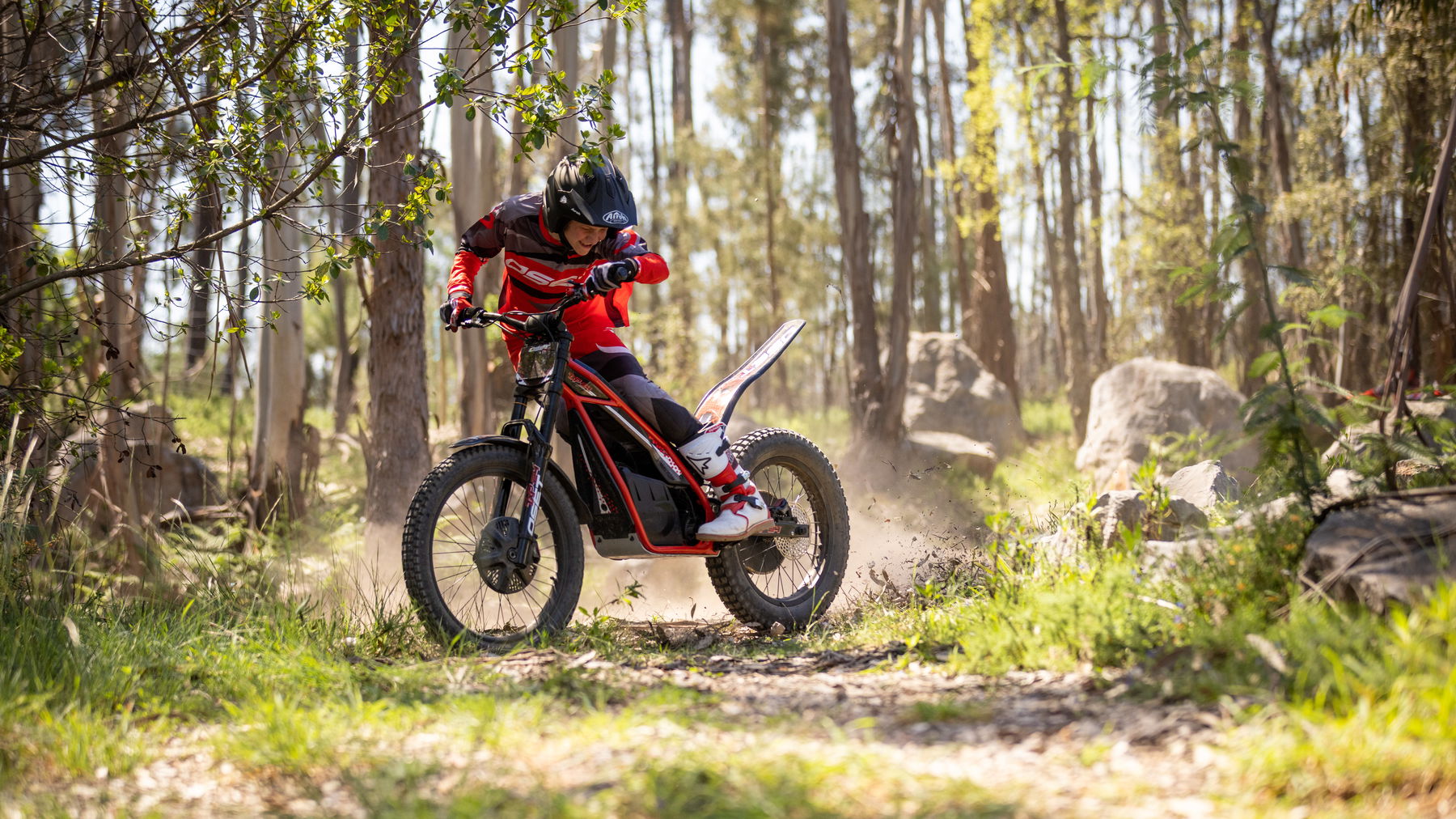 Oset TXP-24 Review: The Most Enjoyable Way to Hone Your Skills | Visordown