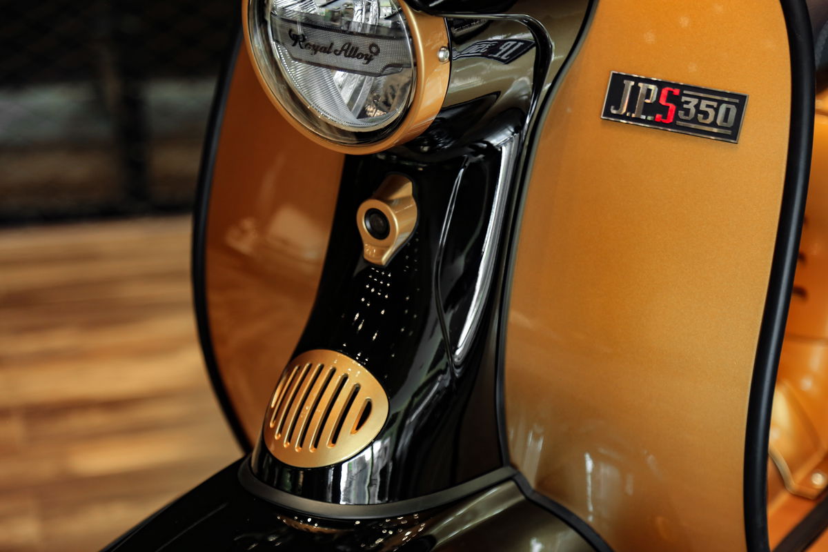 UK-based scooter brand reveals limited-edition JPS Series | Visordown