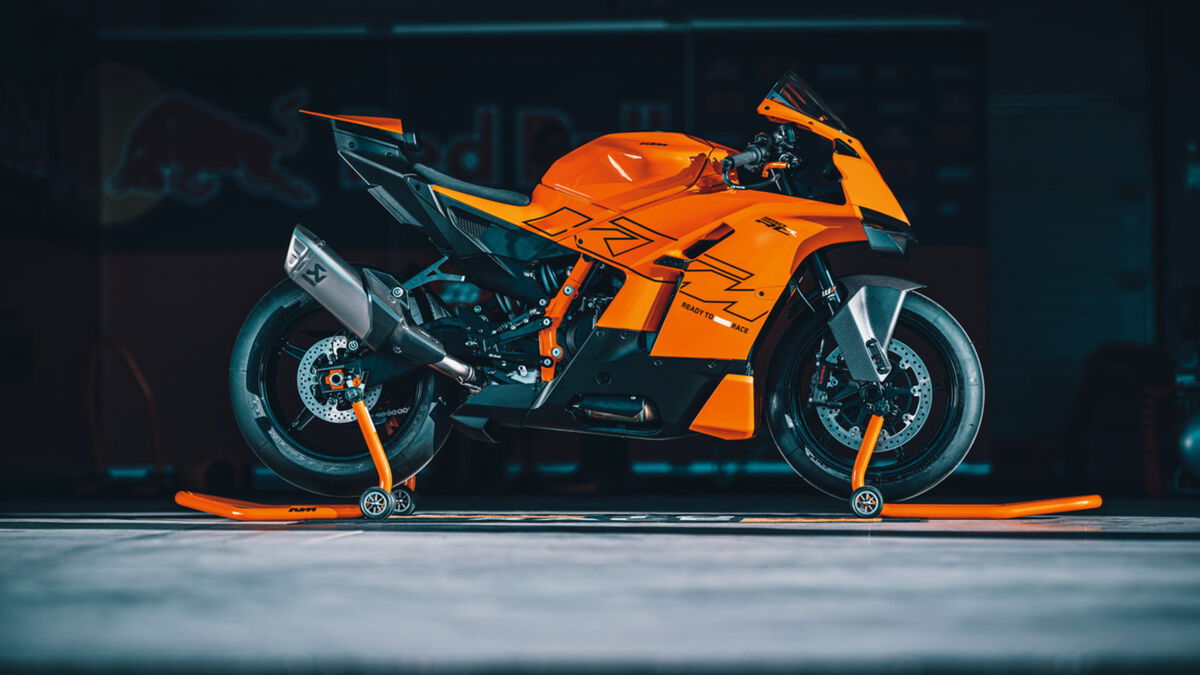 KTM reveals new road-going 990 RC R supersport model | Visordown