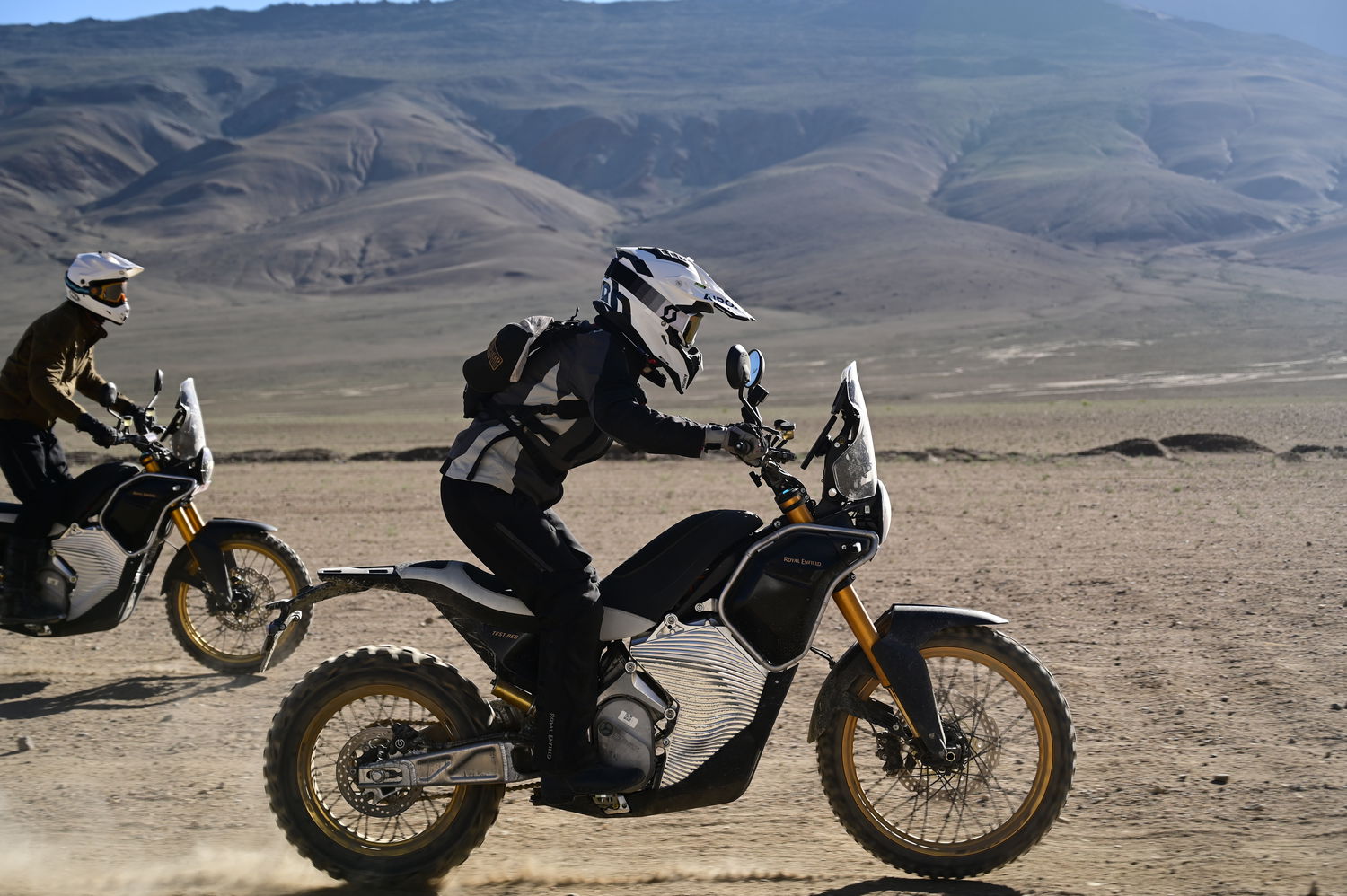 Exclusive Royal Enfield Electric Himalayan Testbed details revealed ...