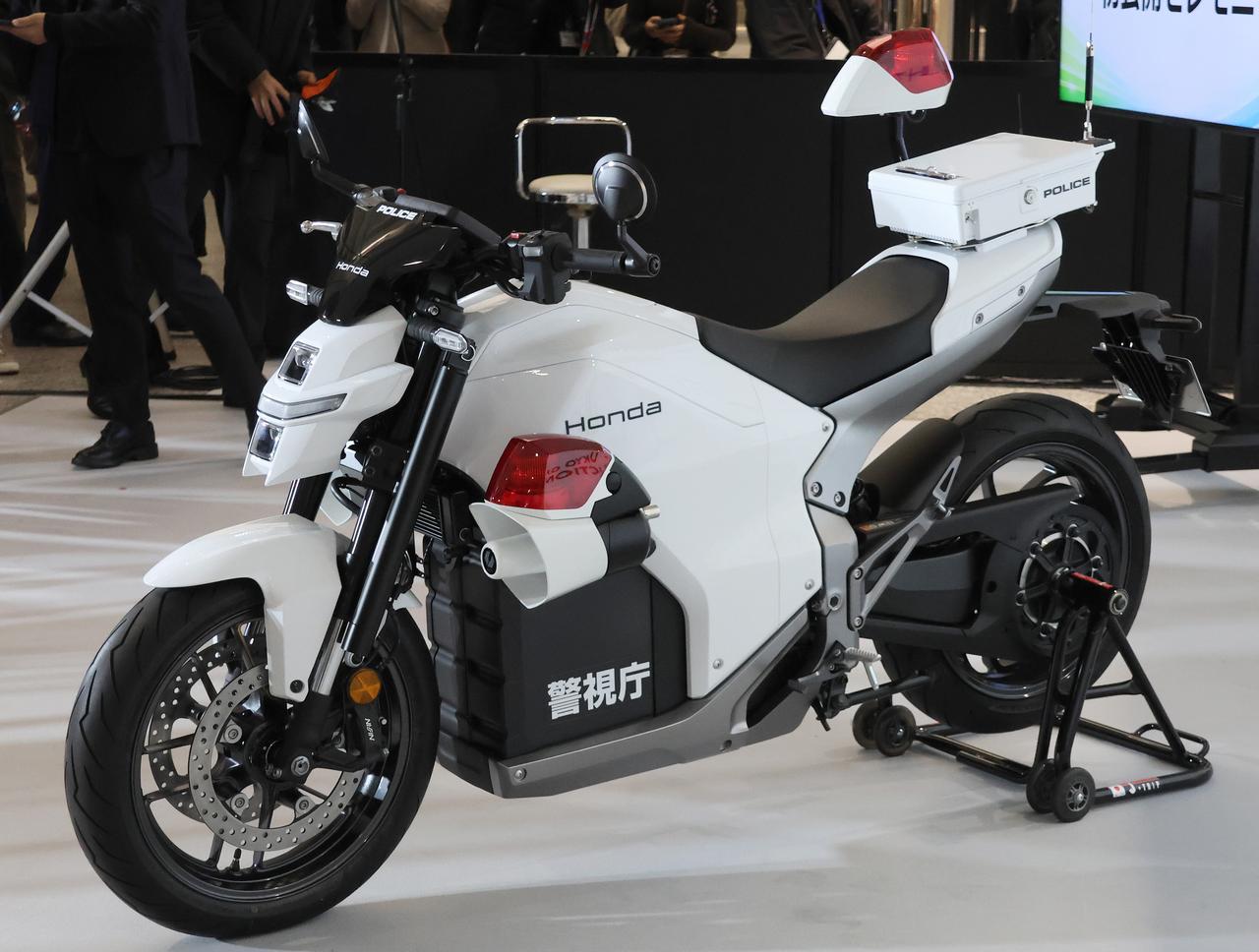Honda’s WN7 breaks cover as a white police bike | Visordown