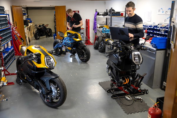 The first Arc Vector bikes are landing with customers | Visordown The first Arc Vector bikes are landing with customers | Visordown