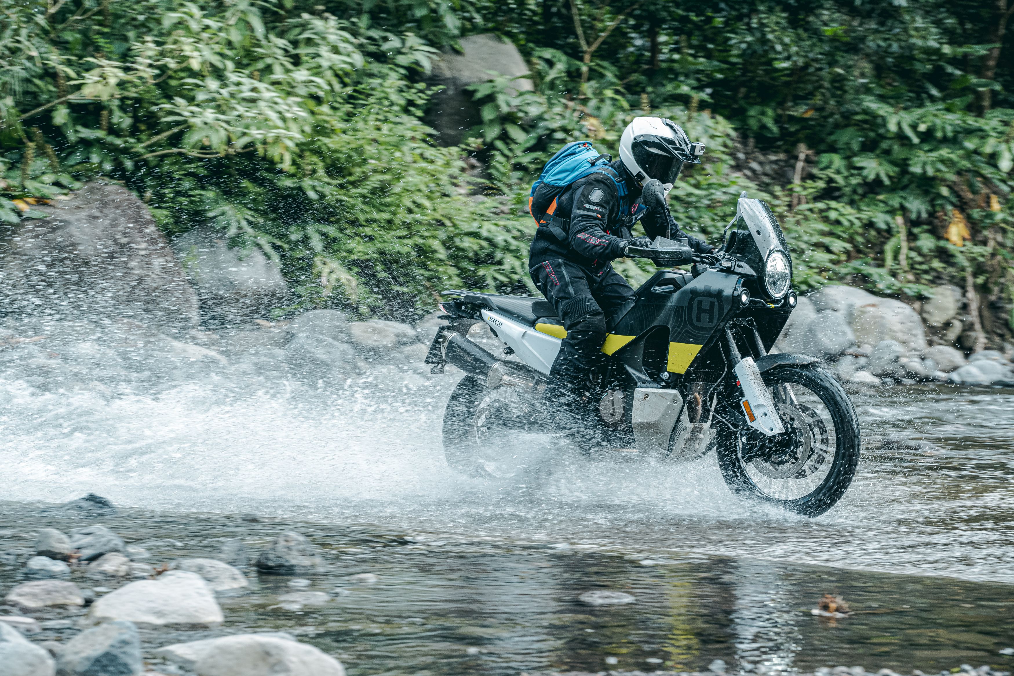 Husqvarna Norden 901 (2022) on and off-road review | Visordown