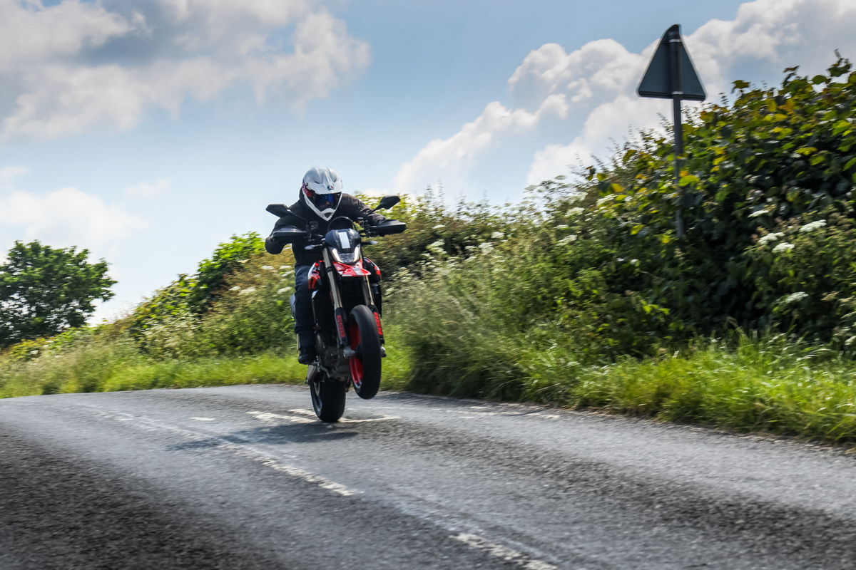 Ducati Hypermotard 698 Mono Review: The Best Single-Cylinder Bike ...