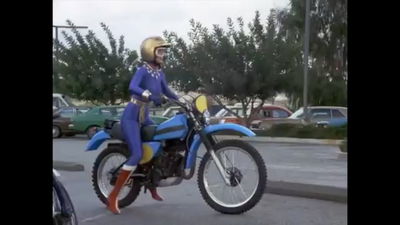 The top 7 best female stunt riders | Visordown