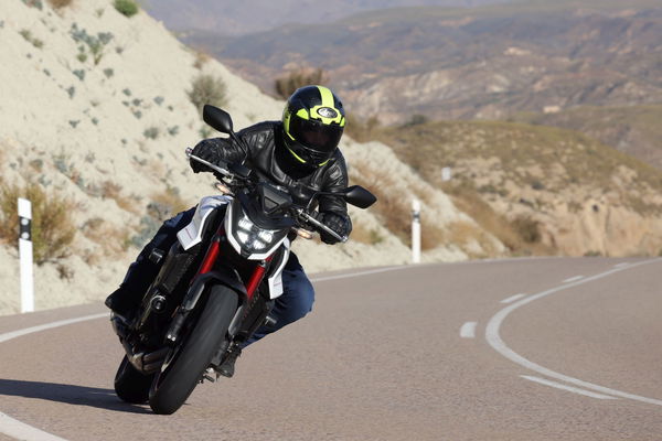 2023 Honda CB750 Hornet review – The legend returns | Visordown