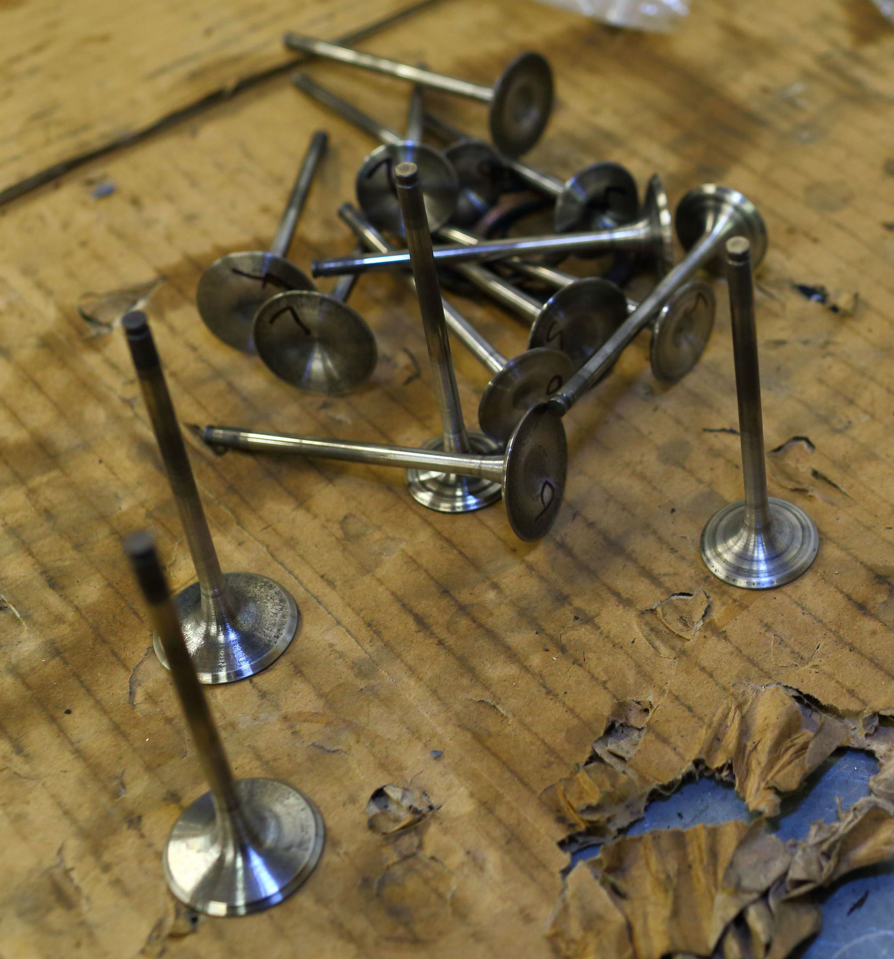 How-to… clean and grind your engine's valves | Visordown