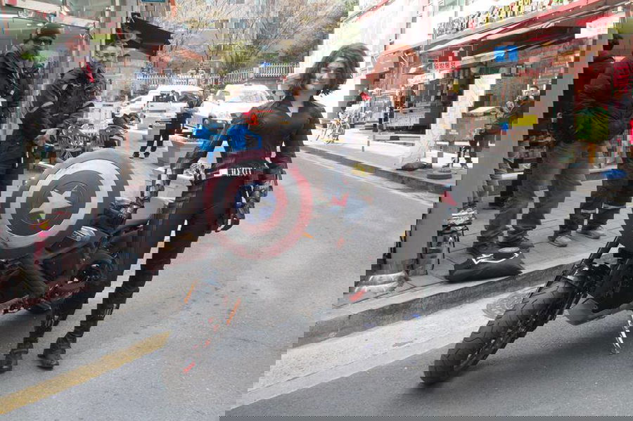 The top 7 best female stunt riders | Visordown