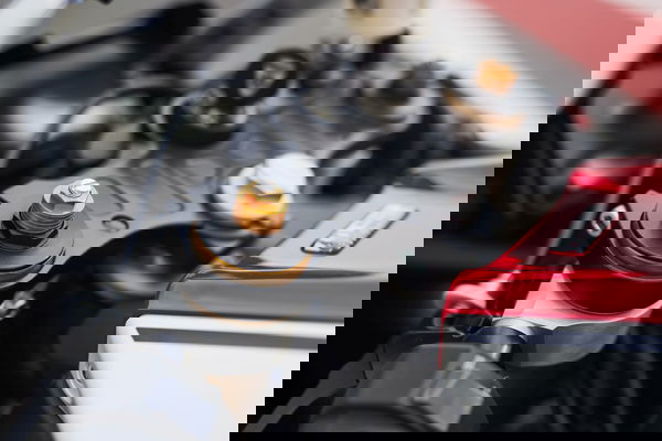 Yamaha R7 (2022) review | tested on the road and on the track | Visordown