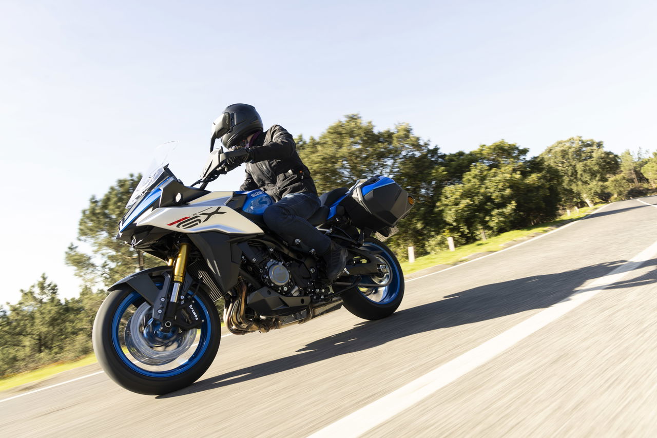 Suzuki GSX-S1000 GX review: superbike-engined 'crossover' is a bargain ...