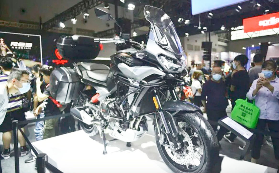 Norton-powered Zongshen Cylone RX6 ADV keeps the V4-turned-twin ticking ...