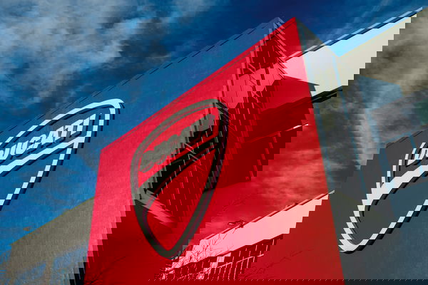 Top 10 bike brand logos (and the stories behind them) | Visordown