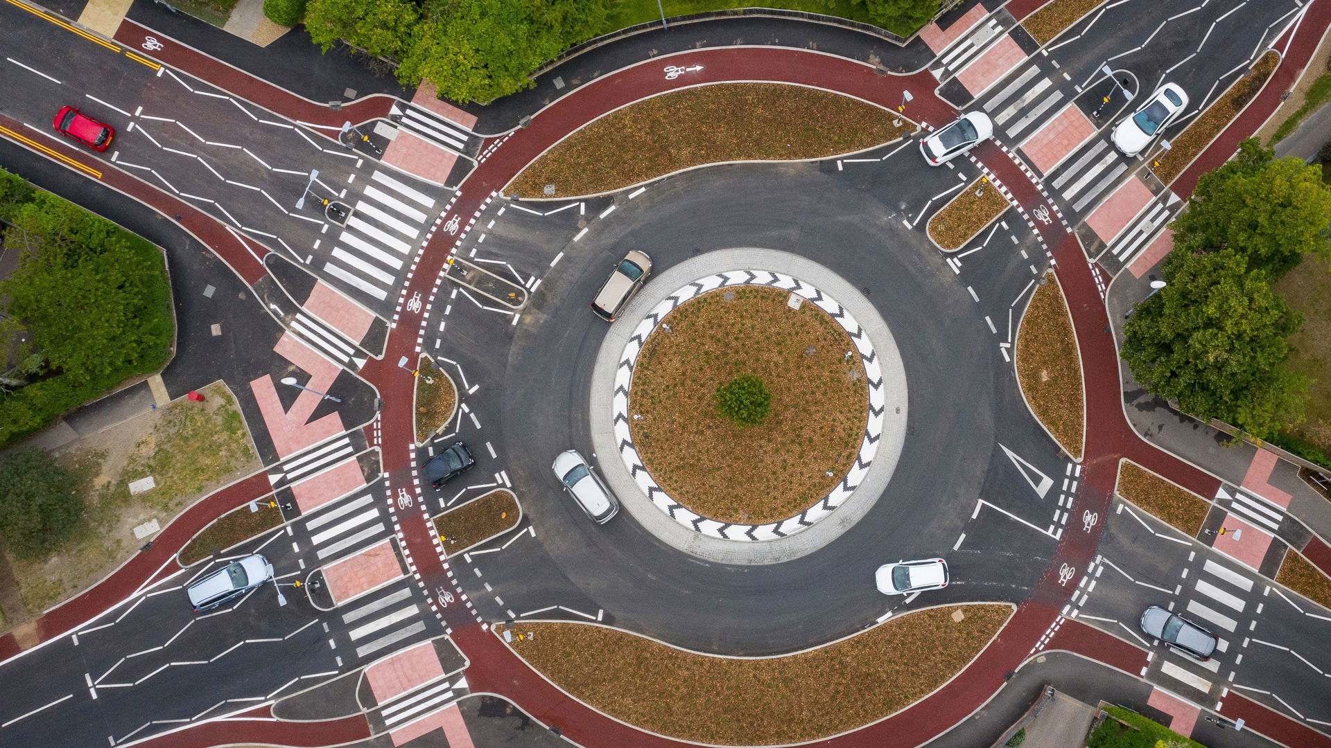 Dutch-style roundabouts are here, and we’re confused | Visordown