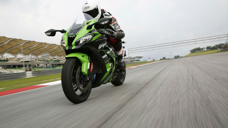 Top 10 highest-revving production bikes | Visordown