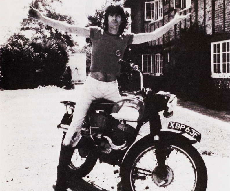 Police confirm motorcycles were stolen from Keith Richards' garage ...