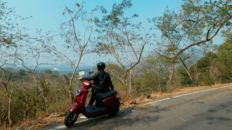 Liger X launches with landmark self-stabilising technology | Visordown